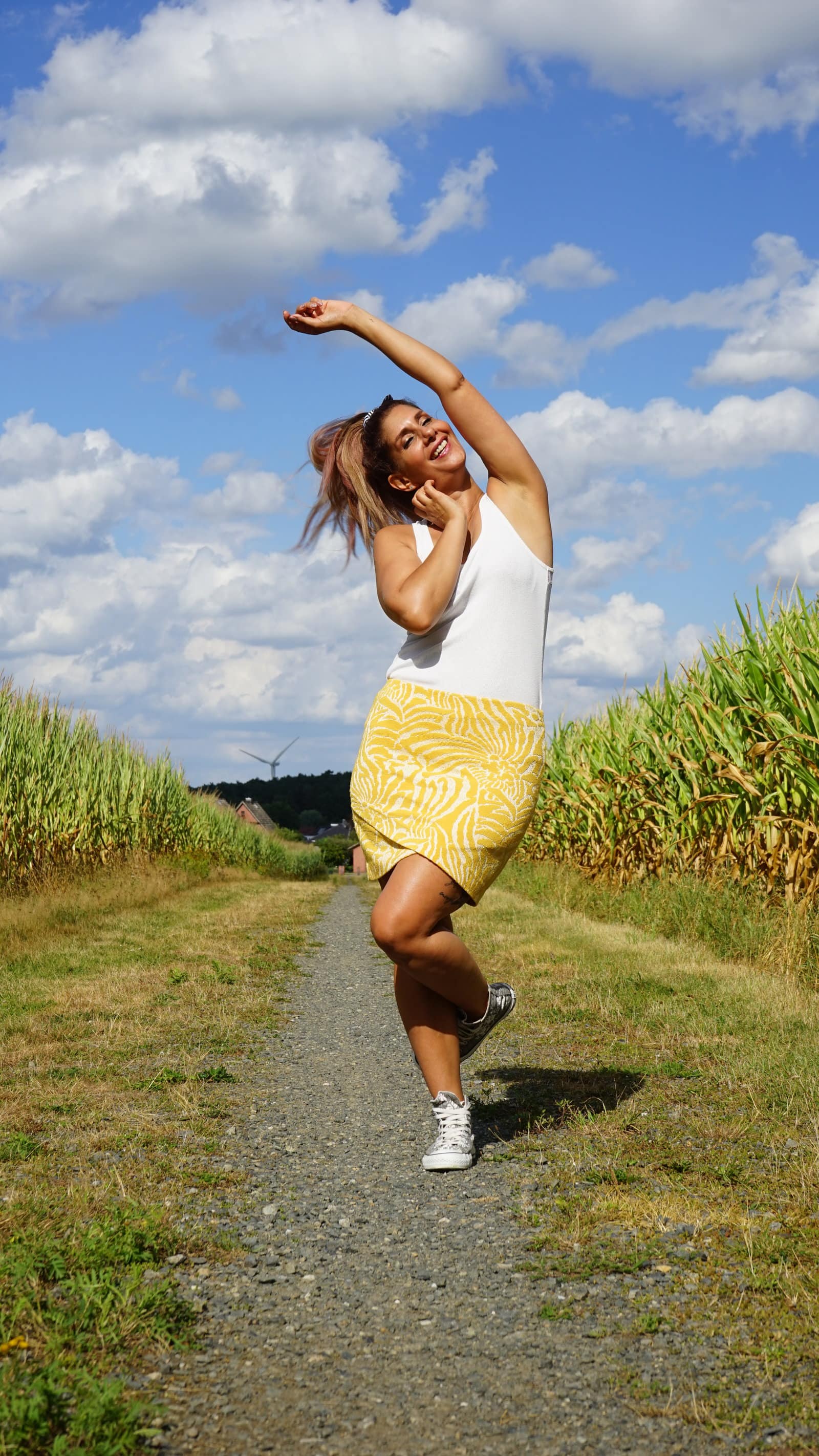 Lila J. – Singer & Songwriter